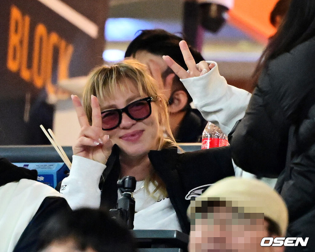 ‘한화 첫 승리 이끈 에이스’ 폰세, 만삭 아내 응원에 웃었다 “걱정되지만 항상 고마워, 내 No.1 팬” [KS4] - OSEN