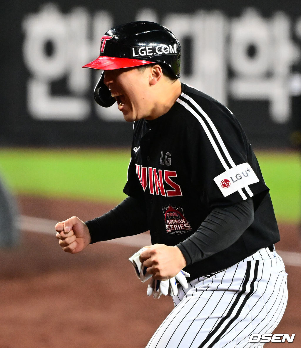 'PS 최다안타 신기록+데일리 MVP' 김현수 "만루되면 2008년 PSTD 떠오를 것 같았다, 편하게 이기고 싶어" [KS4] - OSEN