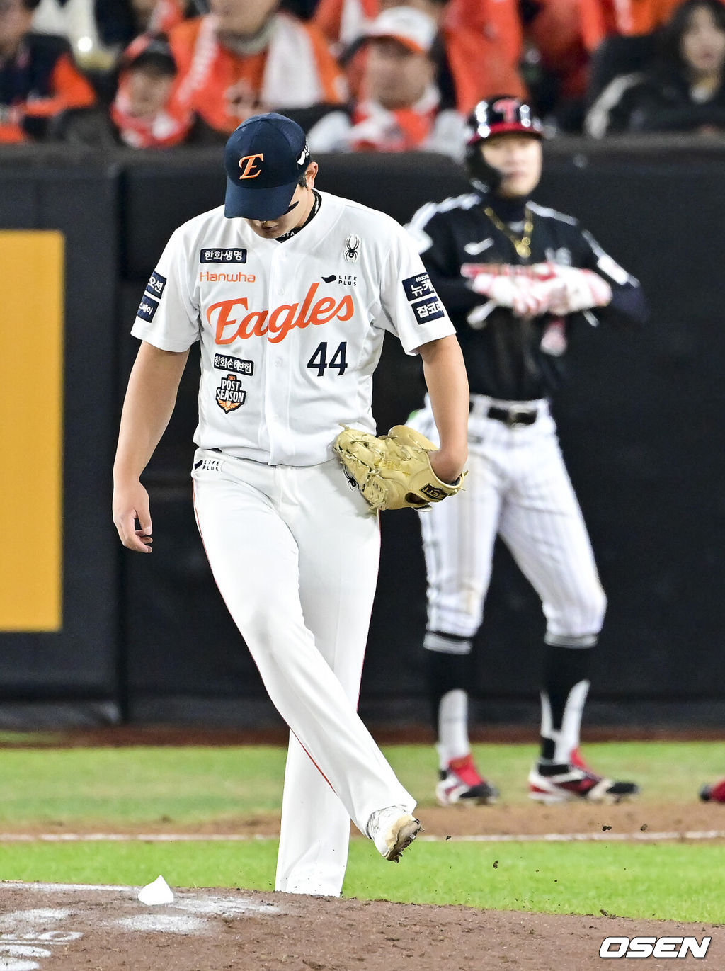 1위 좌절→PO1 진땀승→PO4 참사→KS4 재앙…김서현 10월 ERA 20.77, 누가 특급 마무리를 B급 투수로 만들었나 - OSEN