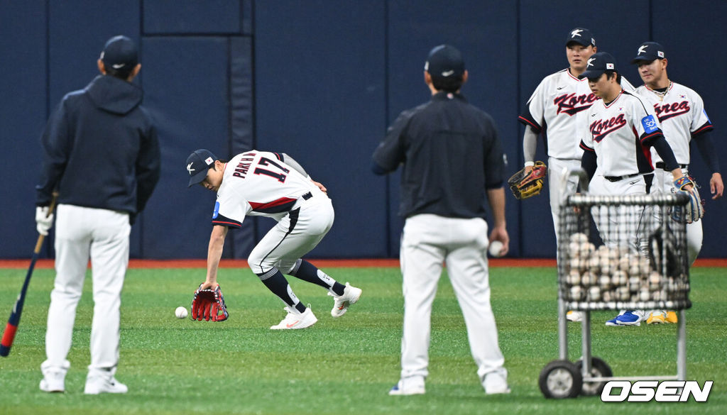 “FA 질문 받지 않겠다” LG 우승 캡틴 돌발 선언 왜? 국대 주장 선임→대박 꿈 잠시 접고 국위 선양 ‘올인’ - OSEN