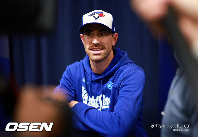 'FA 포기한다' 사이영상 투수의 충격 결정…231억 선수 옵션 실행→WS 7차전 끝내기포 설욕 노린다 - OSEN