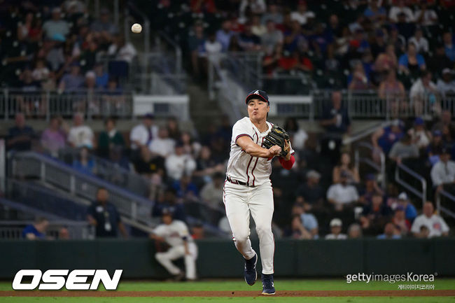 "유격수 절박하지만, 연봉 2000만 달러는 도박" 48G 뛴 김하성, 얼마를 줘야 하나…ATL의 딜레마 - OSEN