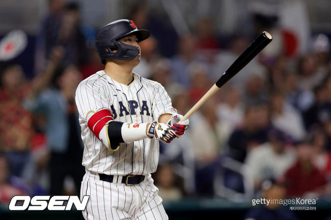 "두려움을 준다"…'187.5km' 압도적 파워에 주목하는 '246홈런' 日 괴물타자, FA 시장 흔드나 - OSEN