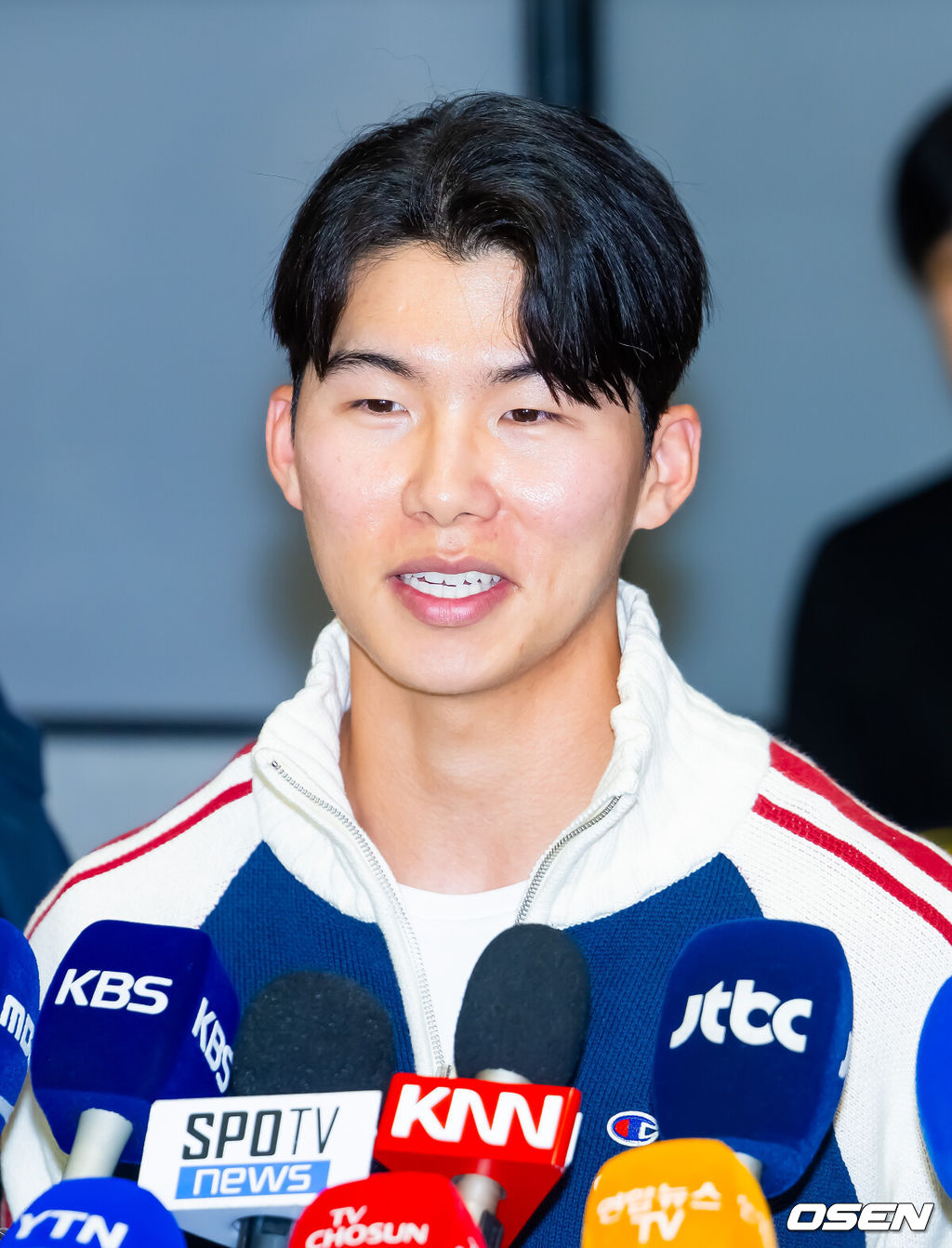 ‘PS 17G 선발 제외’ 김혜성, 왜 로버츠 원망 안 했을까→대인배 면모 발산 “실망 NO, 내 역할이 백업이었으니” - OSEN