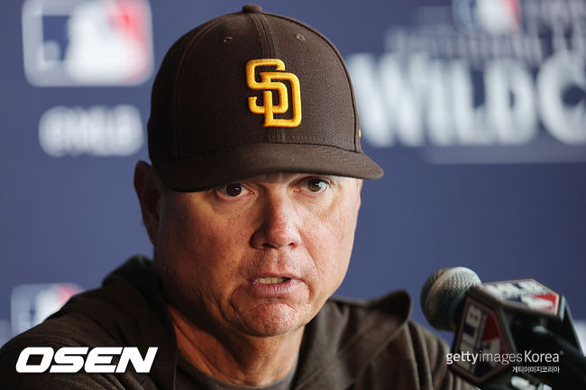 '충격 사퇴' SD 실트 감독 후임, 푸홀스 아니었다…'코치 경력 無' 불펜 투수 출신 스테먼 선임 - OSEN
