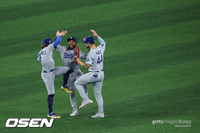 '이럴 수가' 다저스와 사사키 구했던 6차전 그 중견수, WS 우승 후 방출→이정후 동료 됐다 - OSEN