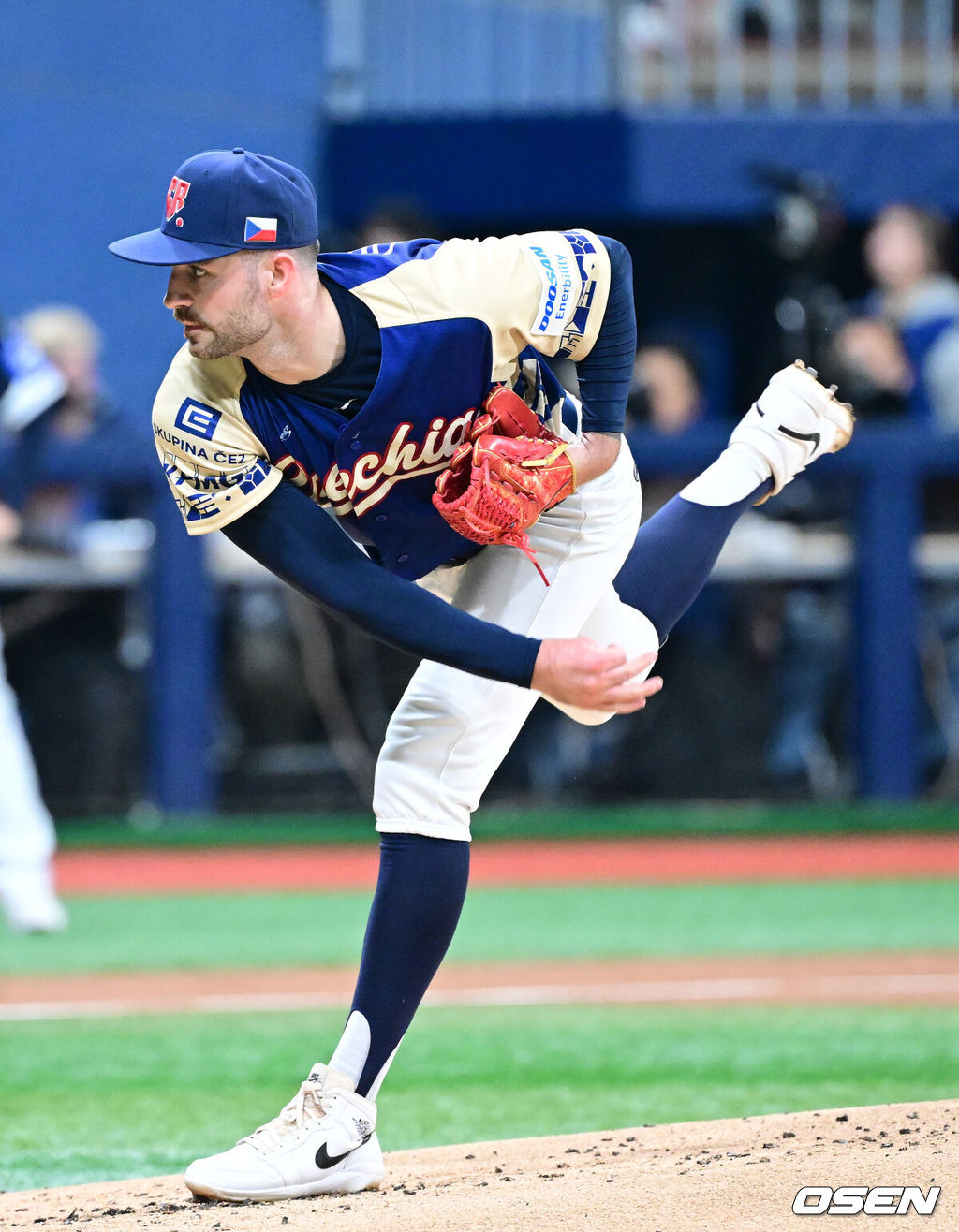 1-11 대패했지만, 체코 감독은 웃었다. "10대 투수 3명이 빅이닝 허용했다. 2028년 올림픽 바라본다" [현장 인터뷰] - OSEN