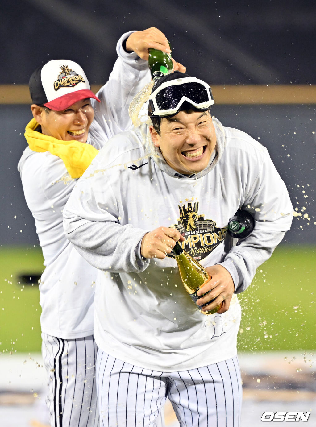 두산 떠났다가 다시 두산으로? KS MVP 김현수, 홍성흔과 양의지의 길 따라갈까 - OSEN