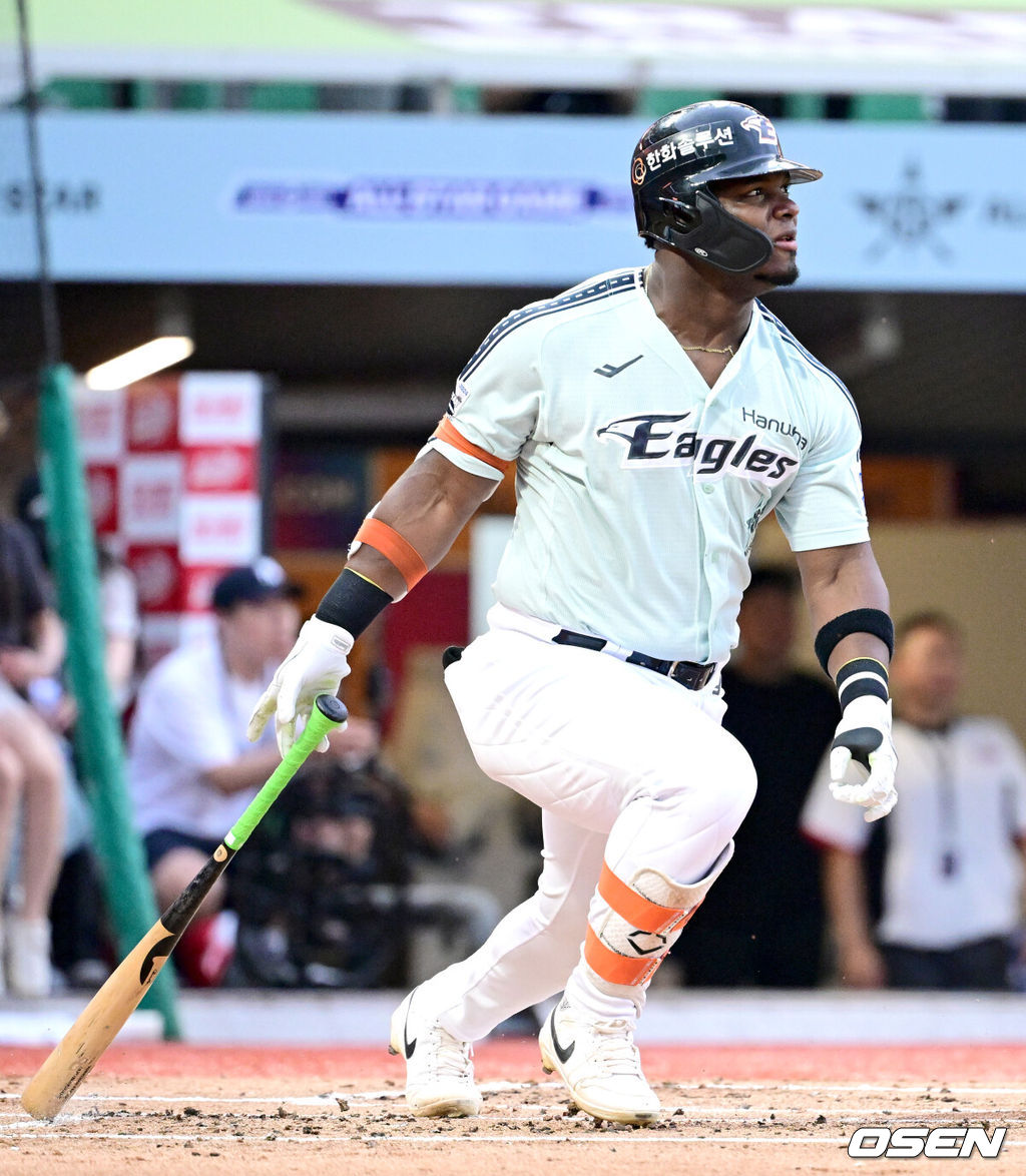 '한화 방출→트리플A 안타⋅타점 2위' 페라자가 KBO 컴백하나...베네수엘라 매체, "韓 구단과 계약" - OSEN