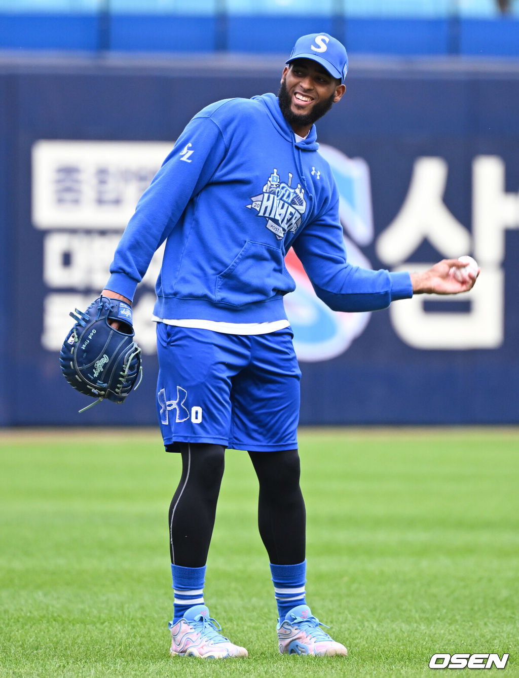 KBO 최초 50홈런-150타점에 수비상까지…'3관왕' 디아즈, 오타니급 상복 터진 괴물 1루수 - OSEN