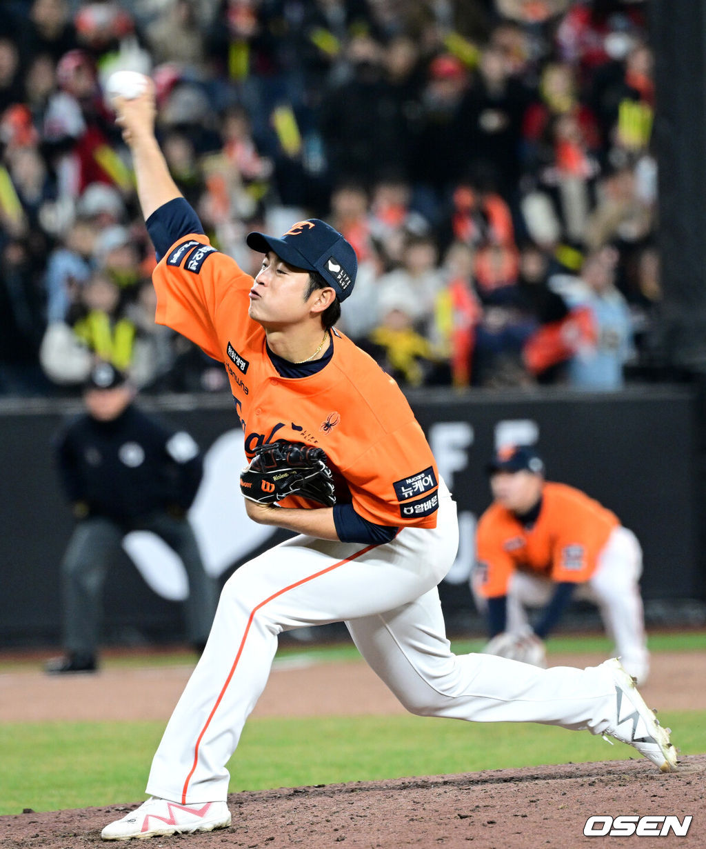 “선택과 집중을 위한 결단” 안치홍-이태양 제외시켰다, 손혁 단장의 미안함 “그동안 너무 고마웠다” - OSEN