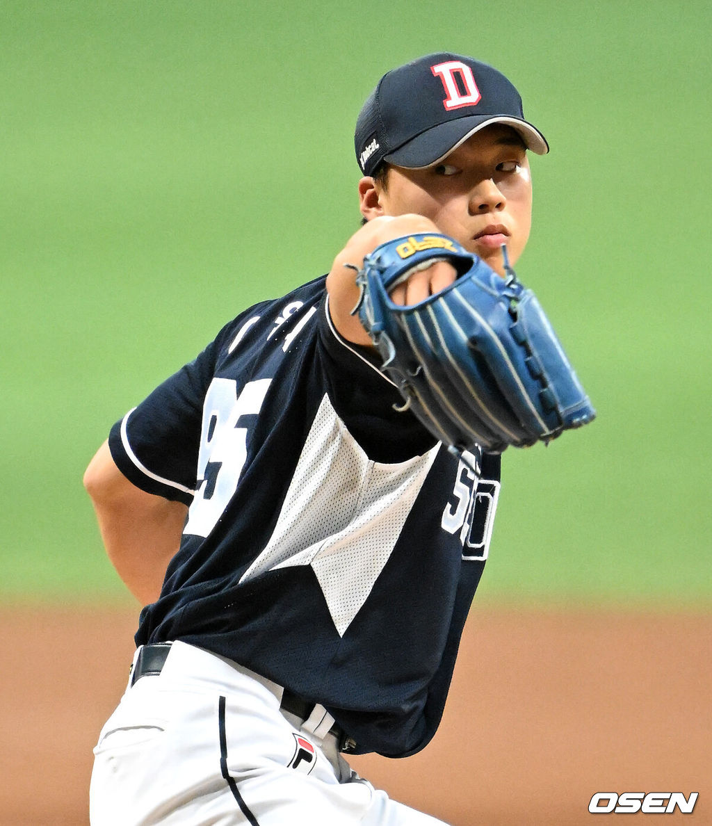 ‘박찬호 놓쳤지만’ KT, 6억에 미완의 거포+천재 좌완 동시에 품다 “고교 시절부터 눈여겨본 선수 지명” - OSEN