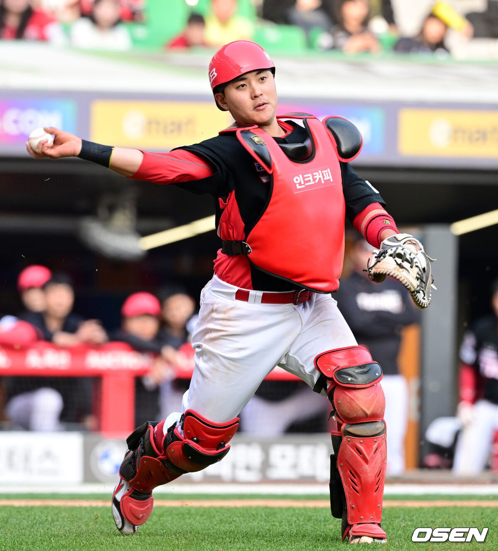 [단독] ‘FA 3호 계약 떴다’ 강백호 놓친 KT, ‘C등급 포수’ 한승택 전격 영입…4년 10억 규모 - OSEN