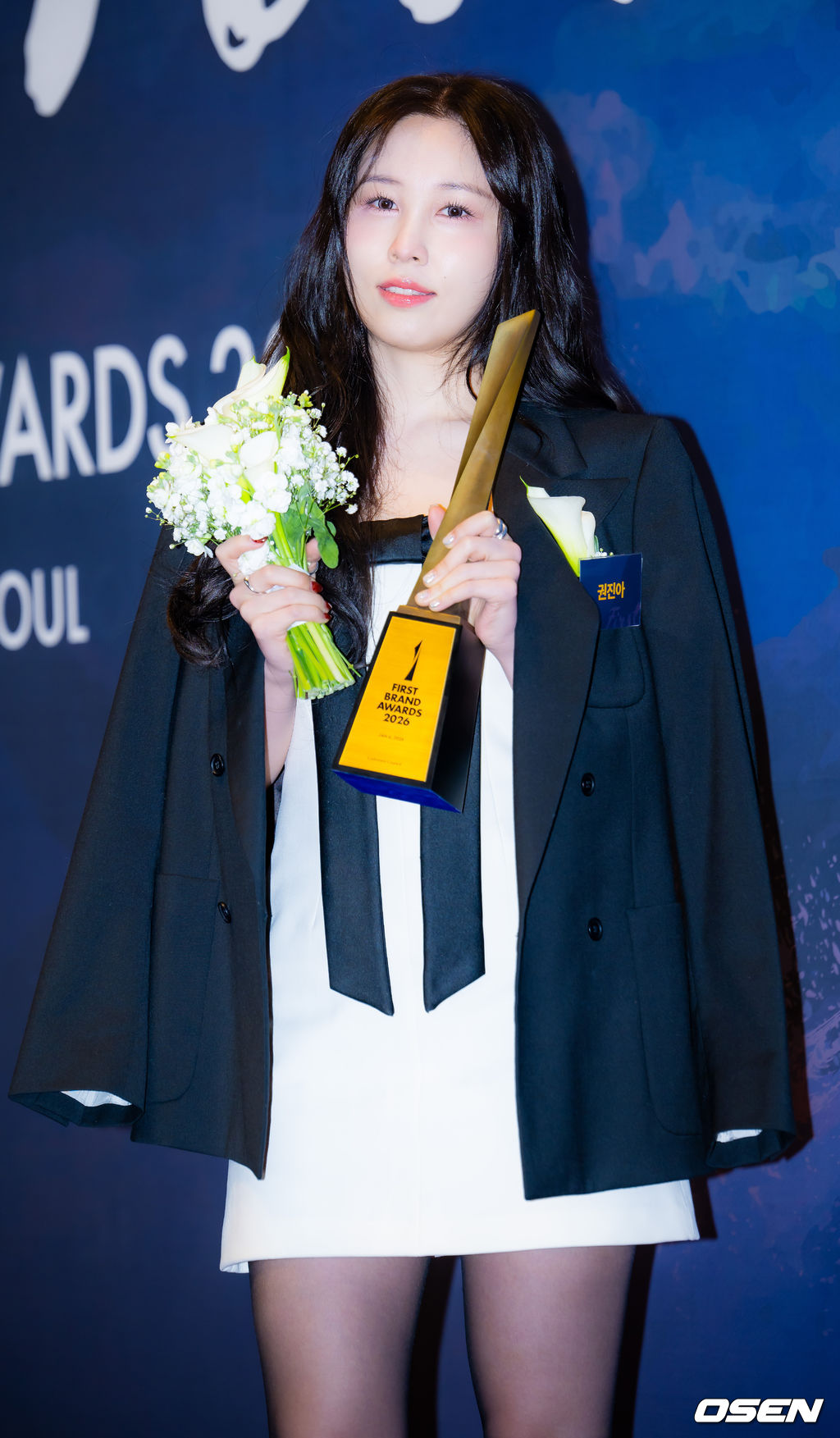 [사진]권진아,'아름답게 트로피를 들고' - OSEN