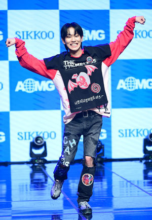 [사진]식구(SIKKOO) 요시, '기분 좋은 미소로' - OSEN